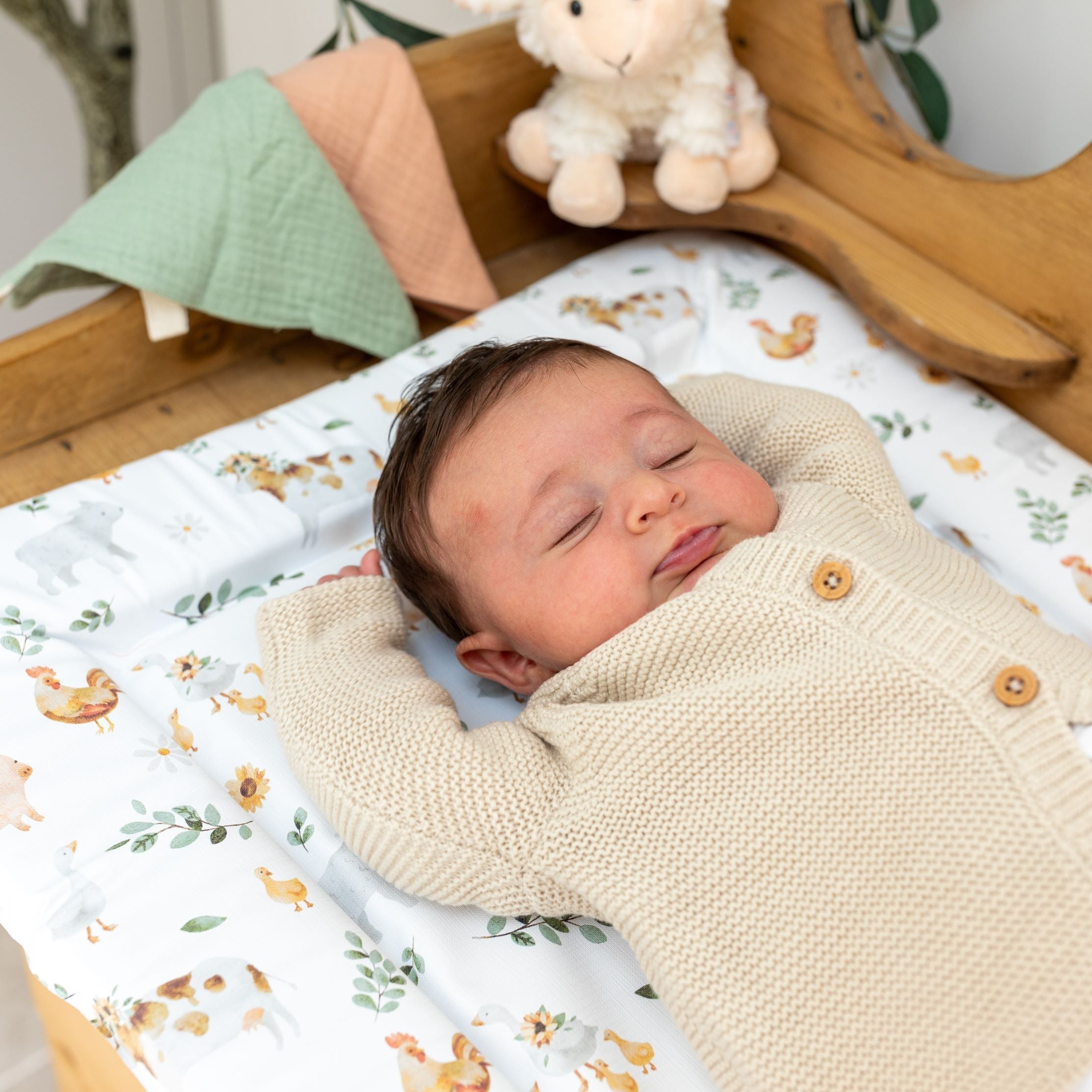 Changing Mat Guide - Which changing mat is right for you? – Mabel & Fox
