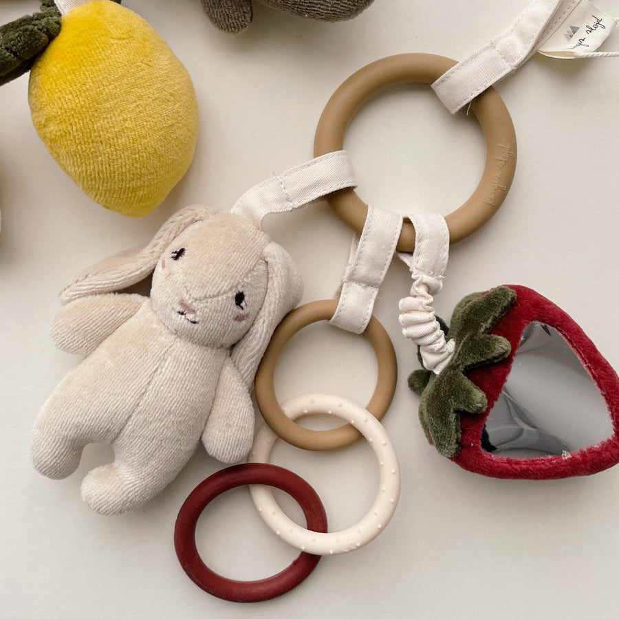 PRAM TOYS & RATTLES – Mabel & Fox